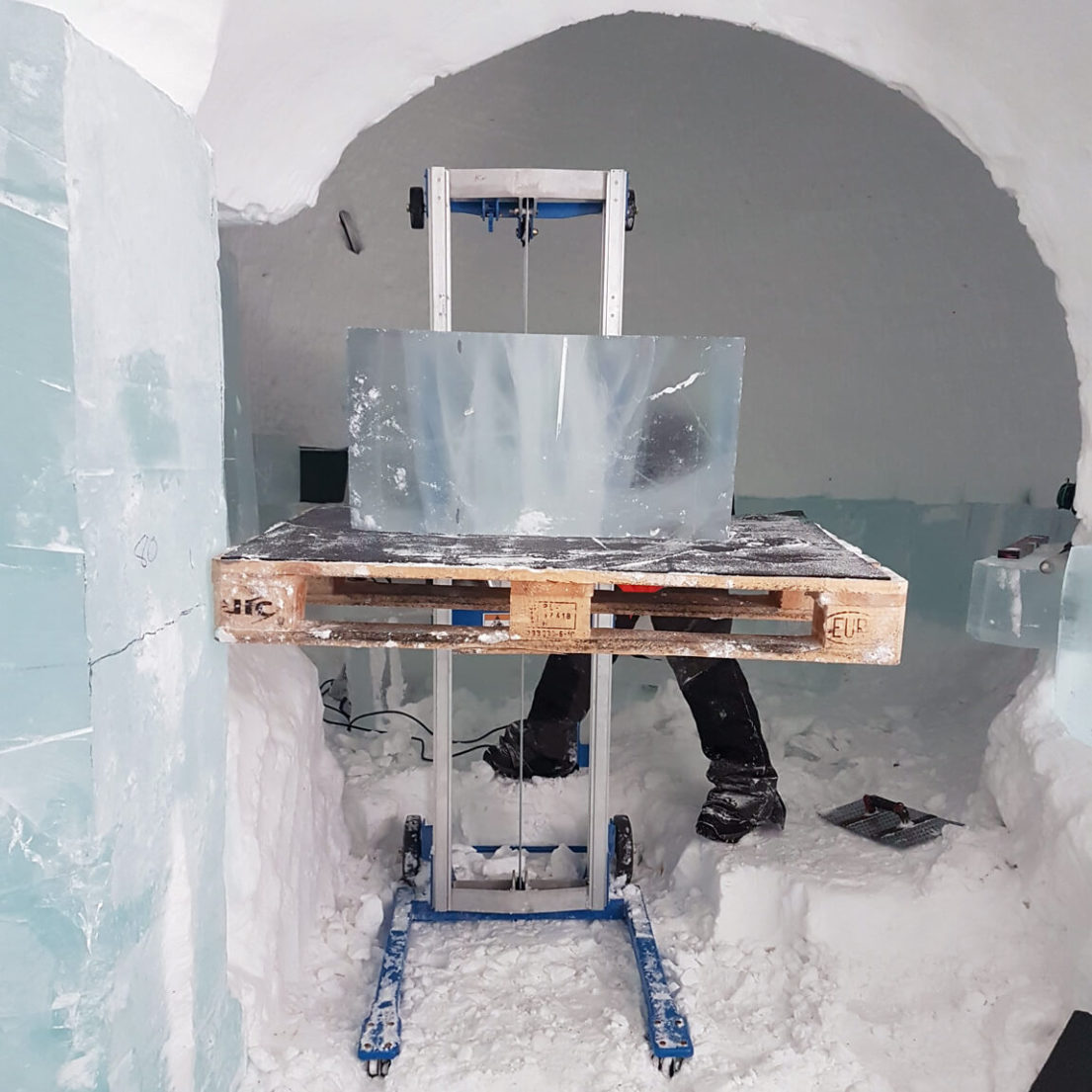 ICEHOTEL Sweden 2018: The Final Build Phase - Chalk & Moss