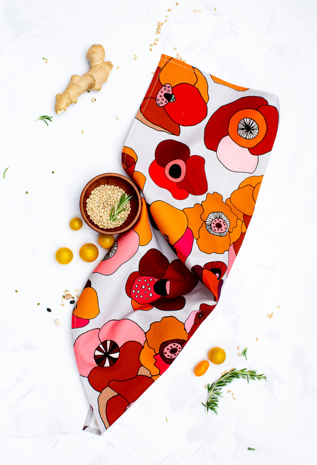 Poppy floral tea towel - red or blue - Chalk & Moss
